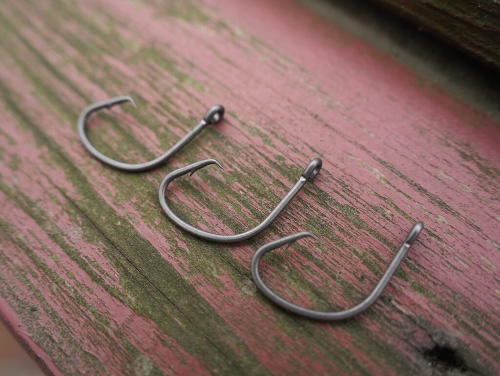 Mutsu Circle Medium SS - BKK Hooks