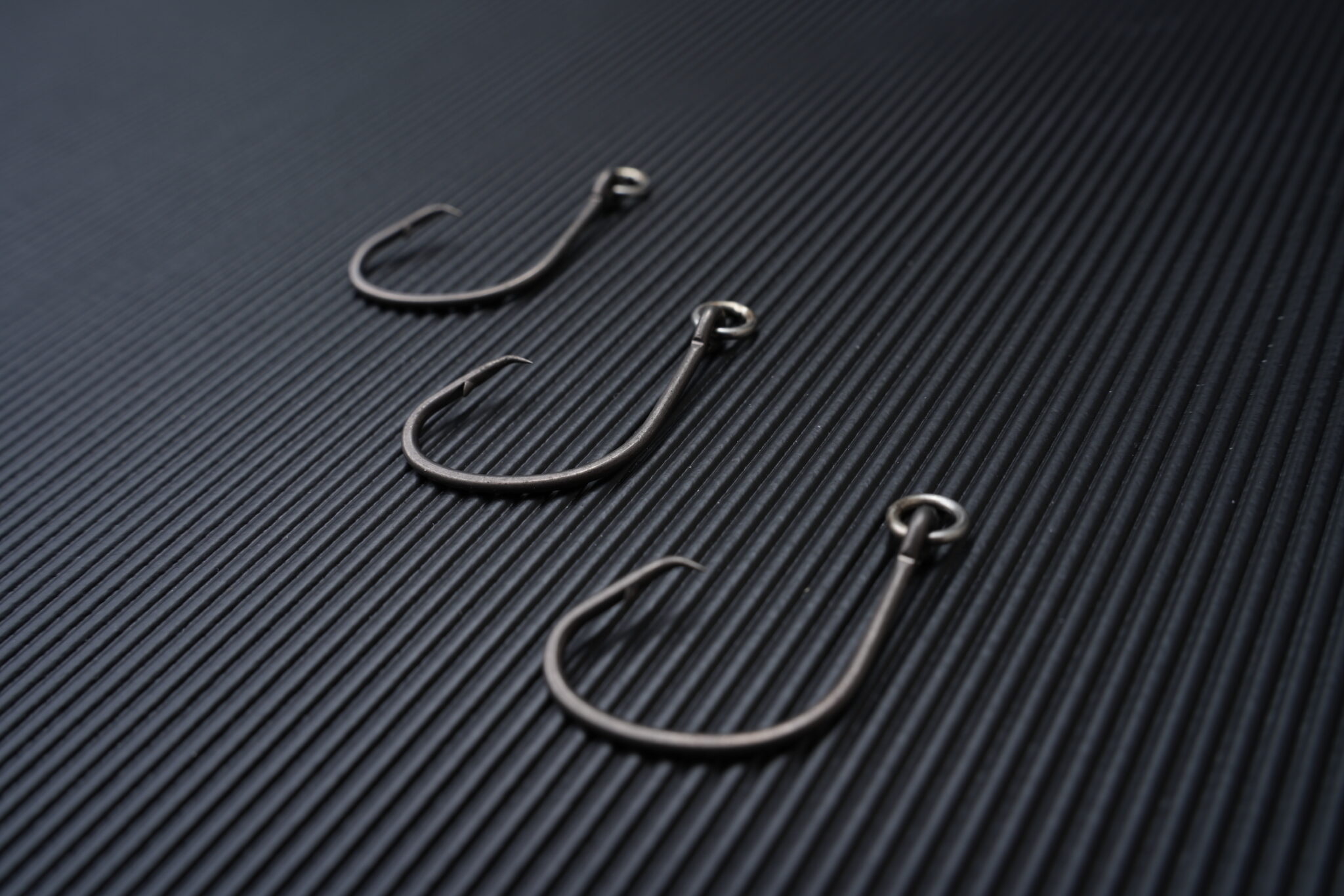 Ringed Mutsu Circle Medium SS - BKK Hooks